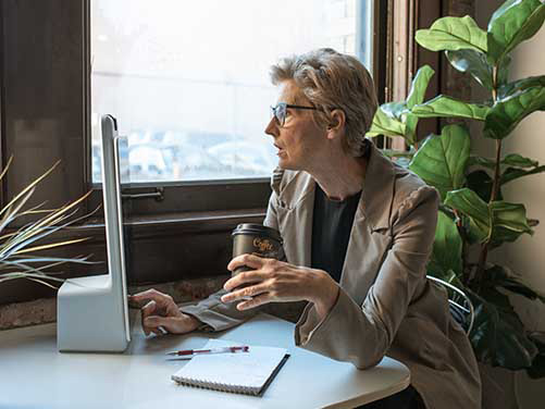 Robert Lyons | TopResume