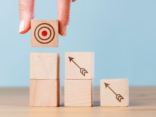 How to Advance Your Career (plus 10 Insightful Tips) | CV Knowhow